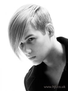 30 Highly Praised Skater Haircuts for Men