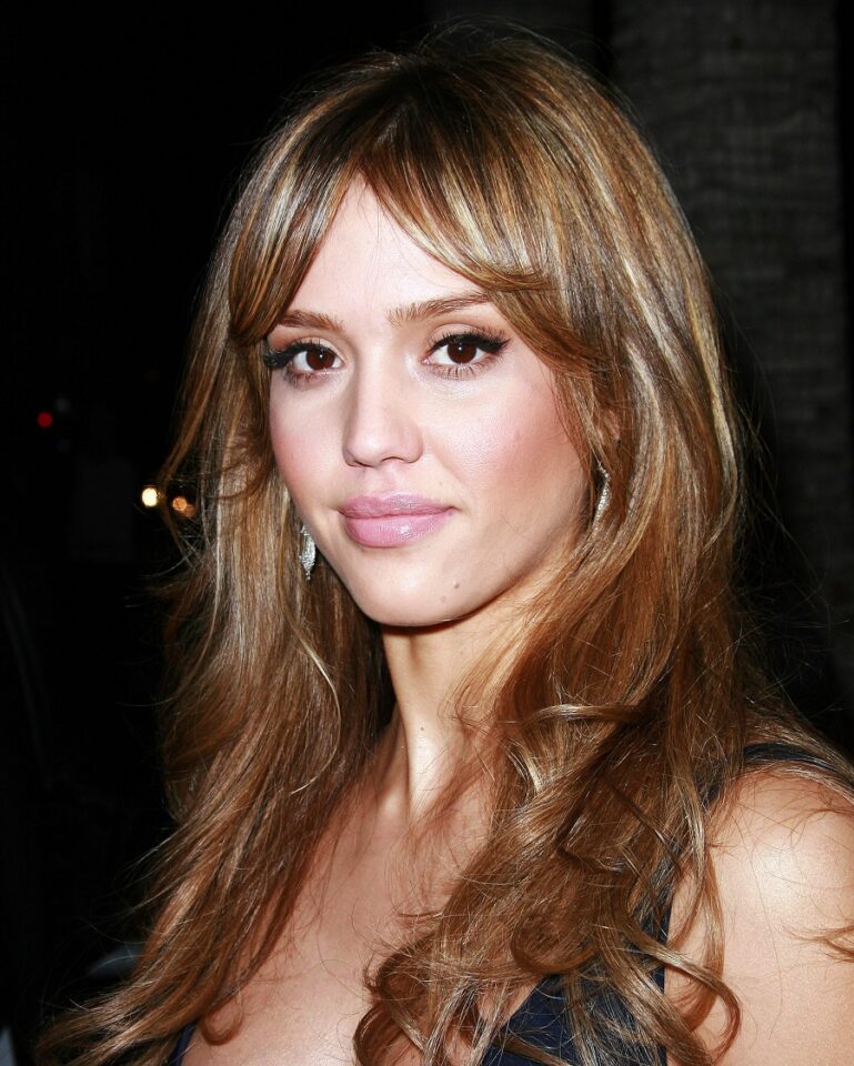 32 of Jessica Alba's Most Iconic Hairstyles