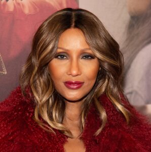 10 Hottest Celebrities With Long Face Shapes