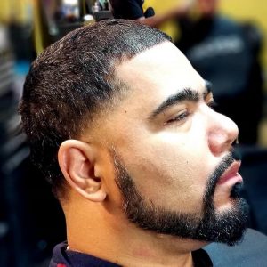 Top 30 Chin Strap Beard Styles to Stand Out – HairstyleCamp