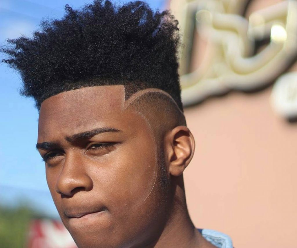 12 úžasných stylů High Fade pro kudrnaté vlasy | Creative Saplings