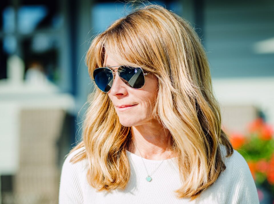 18 Timeless Curtain Bangs for Women Over 50 – HairstyleCamp