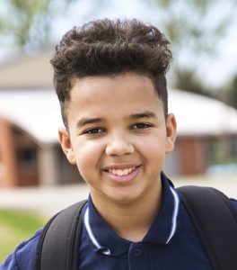 15 Trendy Middle School Haircuts to Rule the Hallway