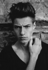 20 Best Hairstyles for Long Face Men