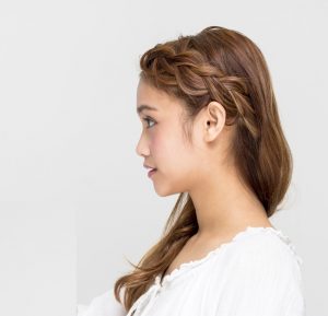 Top 30 Japanese Haircuts and Styles: Short, Curly and Bun