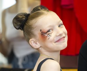 37 Cute Little Girl Updos That'll Steal The Show – HairstyleCamp