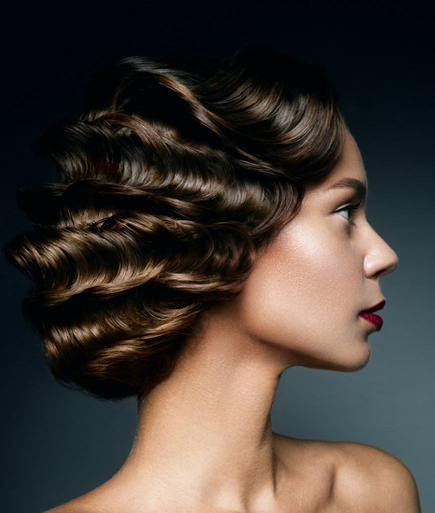 51 Stunning Long Wavy Hairstyle Ideas for 2024