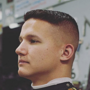 23 Sharp Marine Haircuts & Regulation Styles for Men