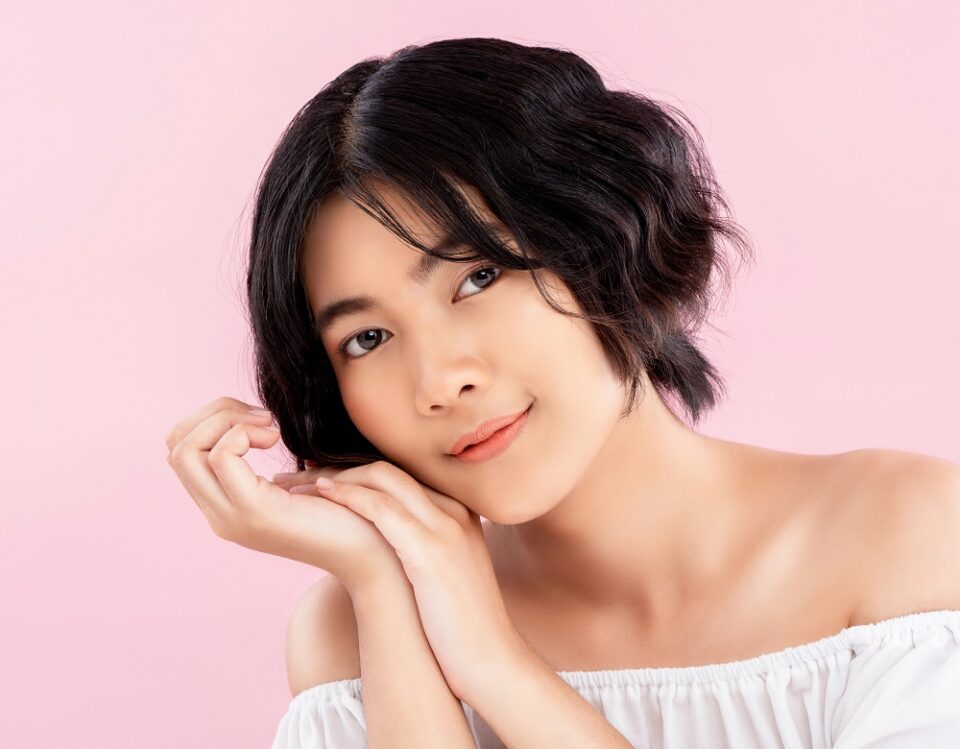 Razor Cut Bobs: 27 Textured Styles for Sharp Definition