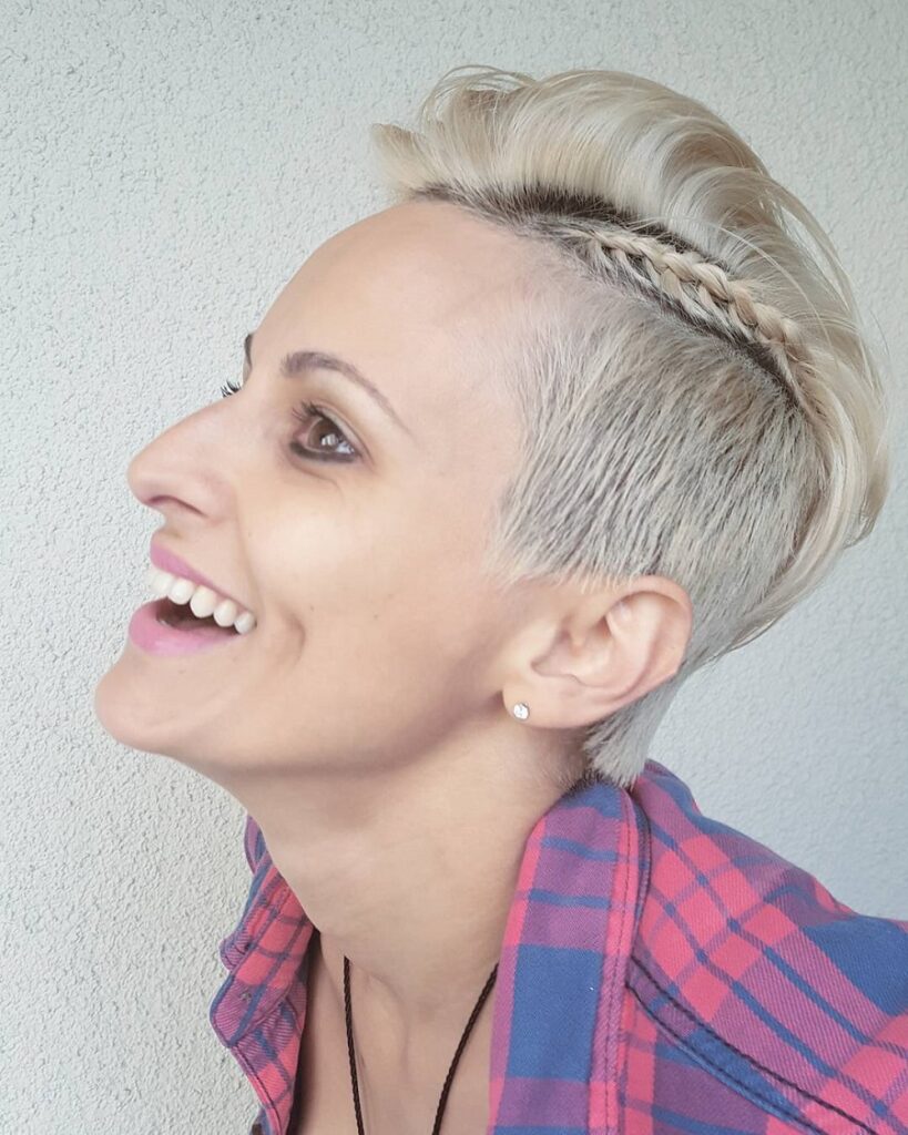 27 Modern Undercut Pixie Cuts Women Are Getting Right Now