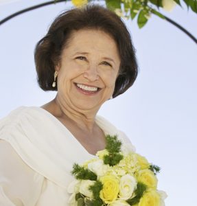 20 Stunning Wedding Hairstyles for Brides Over 50